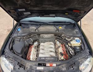 Black Audi A8 2007 in Naujoji Akmene, with an engine capacity of 4.20 L and mileage of 350 thousand km for 3500 €, photo 17 on AUTOMOTO.COM.LV
