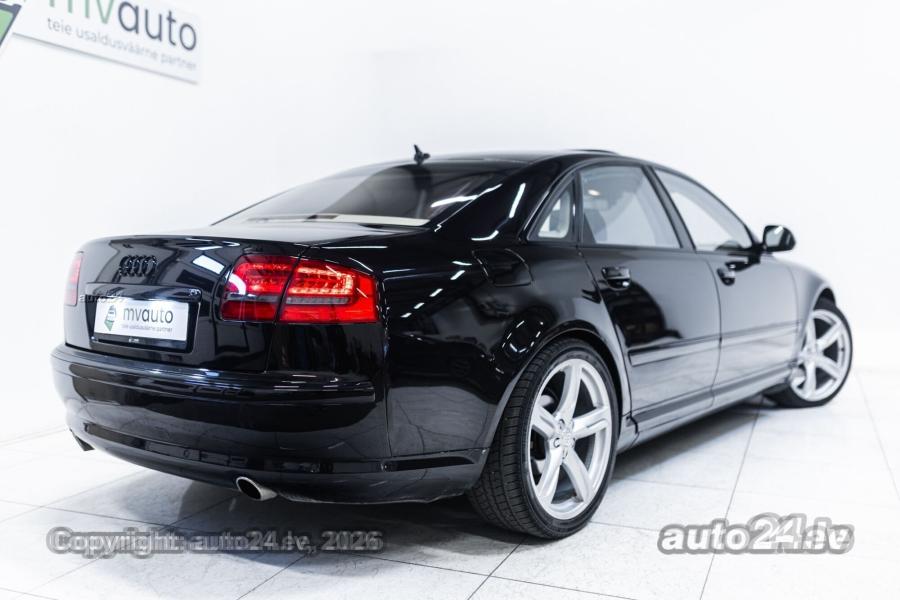 Black Audi A8 2007 in Tallinn, with an engine capacity of 3.00 L and mileage of 250 thousand km for 7990 €, photo 7 on AUTOMOTO.COM.LV