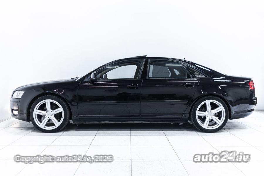 Black Audi A8 2007 in Tallinn, with an engine capacity of 3.00 L and mileage of 250 thousand km for 7990 €, photo 11 on AUTOMOTO.COM.LV