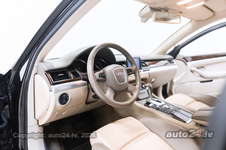 Black Audi A8 2007 in Tallinn, with an engine capacity of 3.00 L and mileage of 250 thousand km for 7990 €, photo 14 on AUTOMOTO.COM.LV