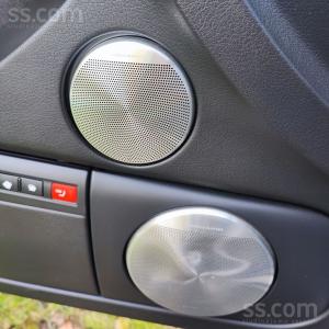 Black Audi A8 2007 in Cesis, with an engine capacity of 4.20 L and mileage of 315 thousand km for 7666 €, photo 13 on AUTOMOTO.COM.LV