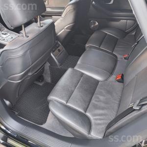 Black Audi A8 2007 in Cesis, with an engine capacity of 4.20 L and mileage of 315 thousand km for 7666 €, photo 18 on AUTOMOTO.COM.LV