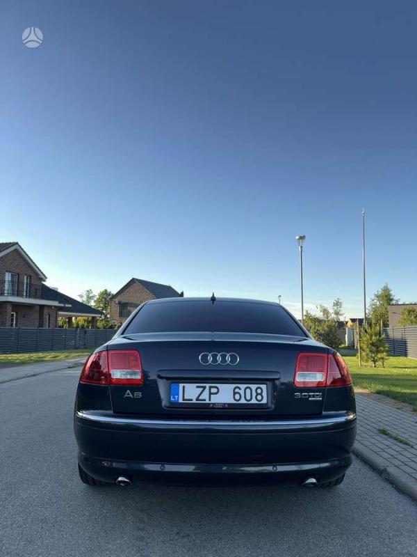 Black Audi A8 2007 in Klaipeda, with an engine capacity of 3.00 L and mileage of 324 thousand km for 4650 €, photo 5 on AUTOMOTO.COM.LV