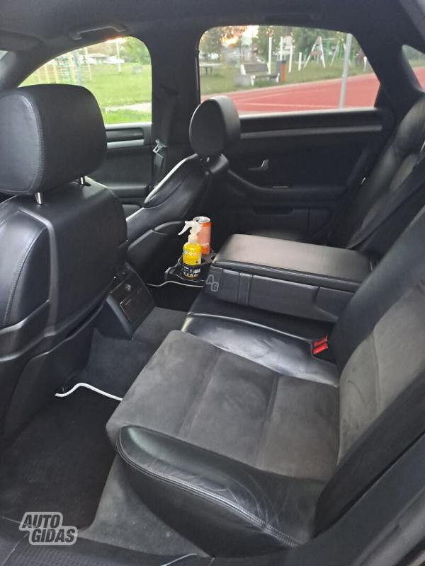 Black Audi A8 2007 in Klaipeda, with an engine capacity of 4.20 L and mileage of 422 thousand km for 2750 €, photo 10 on AUTOMOTO.COM.LV