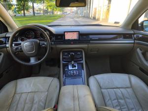 Black Audi A8 2007 in Parnu, with an engine capacity of 3.00 L and mileage of 374 thousand km for 4500 €, photo 7 on AUTOMOTO.COM.LV
