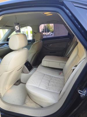 Black Audi A8 2007 in Parnu, with an engine capacity of 3.00 L and mileage of 374 thousand km for 4500 €, photo 8 on AUTOMOTO.COM.LV