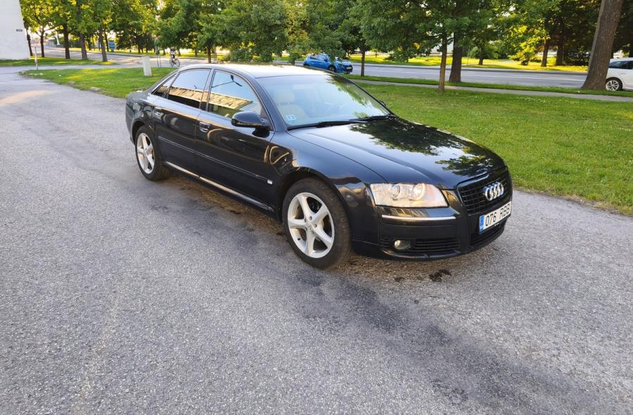 Black Audi A8 2007 in Parnu, with an engine capacity of 3.00 L and mileage of 374 thousand km for 4500 €, photo 10 on AUTOMOTO.COM.LV
