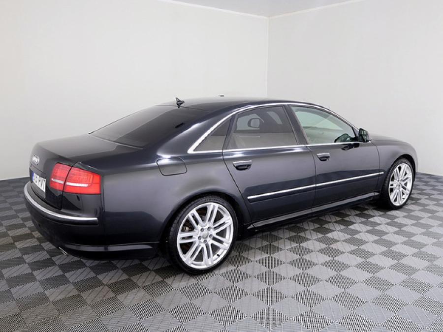 Melns Audi A8 2007 Tallina, ar dzinēja tilpumu 3.00 L un nobraukumu 324 tūkst. km par 2999 €, foto 4 vietnē AUTOMOTO.COM.LV