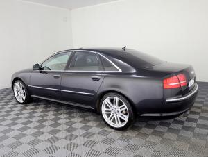 Melns Audi A8 2007 Tallina, ar dzinēja tilpumu 3.00 L un nobraukumu 324 tūkst. km par 2999 €, foto 5 vietnē AUTOMOTO.COM.LV