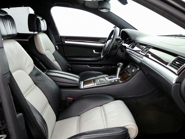 Черный Ауди А8 2007 в Таллин, объемом двигателя 3.00 л и пробегом 324 тыс. км за 2999 €, фото 6 на AUTOMOTO.COM.LV