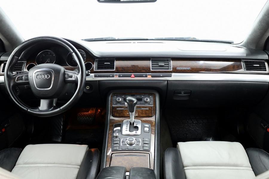 Melns Audi A8 2007 Tallina, ar dzinēja tilpumu 3.00 L un nobraukumu 324 tūkst. km par 2999 €, foto 15 vietnē AUTOMOTO.COM.LV