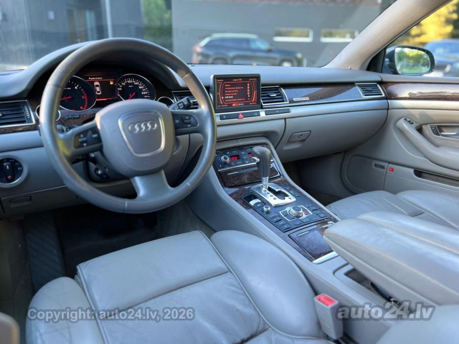 Black Audi A8 2007 in Tallinn, with an engine capacity of 4.10 L and mileage of 395 thousand km for 3885 €, photo 7 on AUTOMOTO.COM.LV