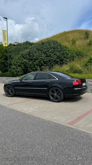 Melns Audi A8 2007 Tallina, ar dzinēja tilpumu 4.10 L un nobraukumu 0 tūkst. km par 4600 €, foto 4 vietnē AUTOMOTO.COM.LV