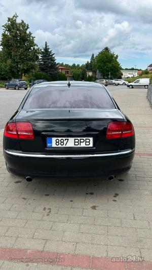 Melns Audi A8 2007 Tallina, ar dzinēja tilpumu 4.10 L un nobraukumu 0 tūkst. km par 4600 €, foto 7 vietnē AUTOMOTO.COM.LV
