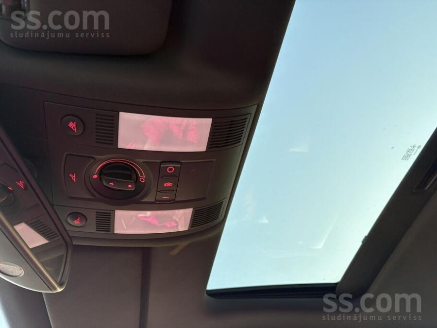 Melns Audi A8 2007 Jelgava, ar dzinēja tilpumu 3.00 L un nobraukumu 406 tūkst. km par 6800 €, foto 13 vietnē AUTOMOTO.COM.LV