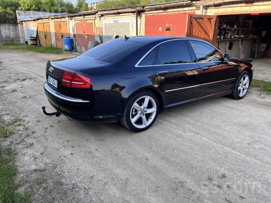 Black Audi A8 2008 in Rezekne, with an engine capacity of 3.00 L and mileage of 188 thousand km for 9800 €, photo 3 on AUTOMOTO.COM.LV