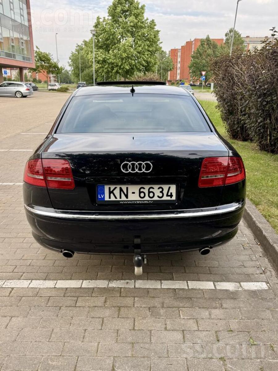 Black Audi A8 2008 in Jelgava, with an engine capacity of 3.00 L and mileage of 400 thousand km for 1490 €, photo 8 on AUTOMOTO.COM.LV