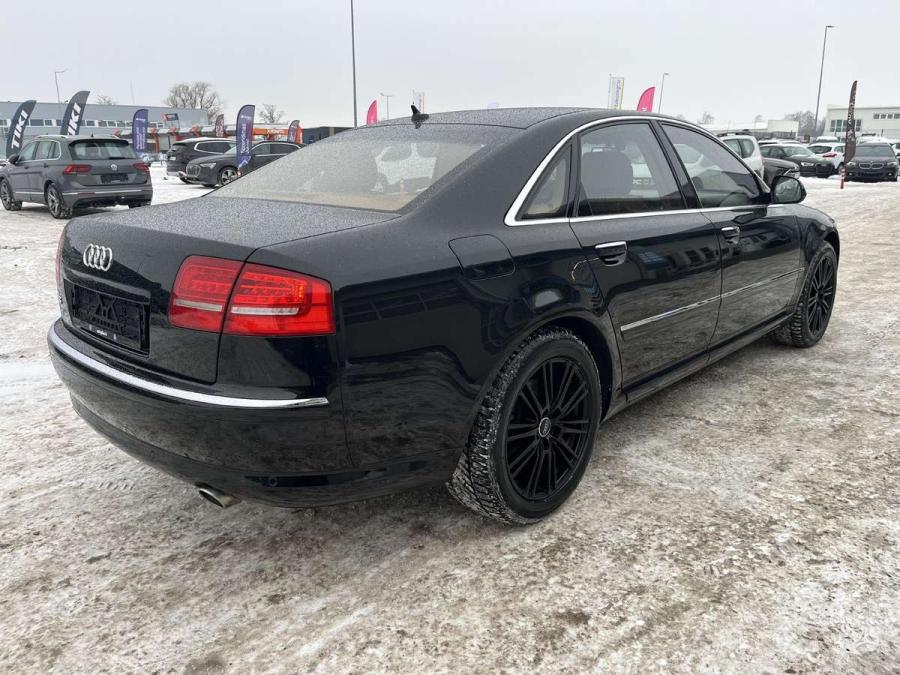 Melns Audi A8 2008 Marijampole, ar dzinēja tilpumu 4.13 L un nobraukumu 222 tūkst. km par 7900 €, foto 4 vietnē AUTOMOTO.COM.LV