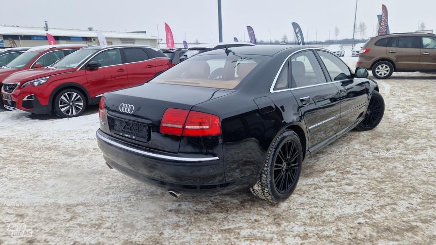 Black Audi A8 2008 in Marijampole, with an engine capacity of 4.10 L and mileage of 222 thousand km for 7900 €, photo 7 on AUTOMOTO.COM.LV
