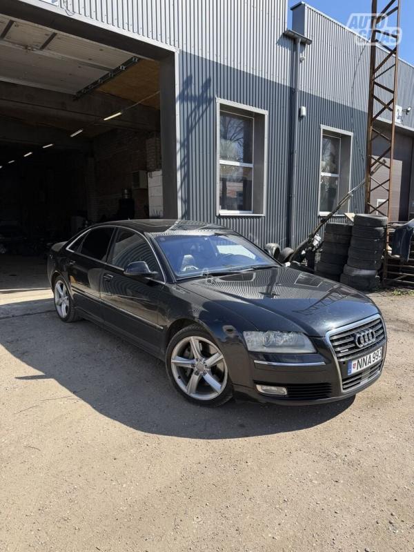Melns Audi A8 2008 Viļņa, ar dzinēja tilpumu 4.20 L un nobraukumu 400 tūkst. km par 3350 €, foto 1 vietnē AUTOMOTO.COM.LV