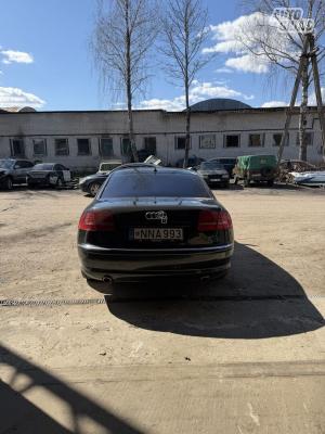 Black Audi A8 2008 in Vilnius, with an engine capacity of 4.20 L and mileage of 400 thousand km for 3350 €, photo 6 on AUTOMOTO.COM.LV