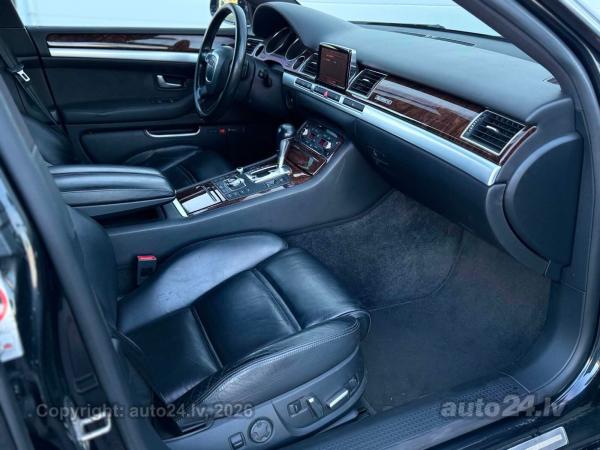 Black Audi A8 2008 in Tartu, with an engine capacity of 3.00 L and mileage of 278 thousand km for 5500 €, photo 10 on AUTOMOTO.COM.LV