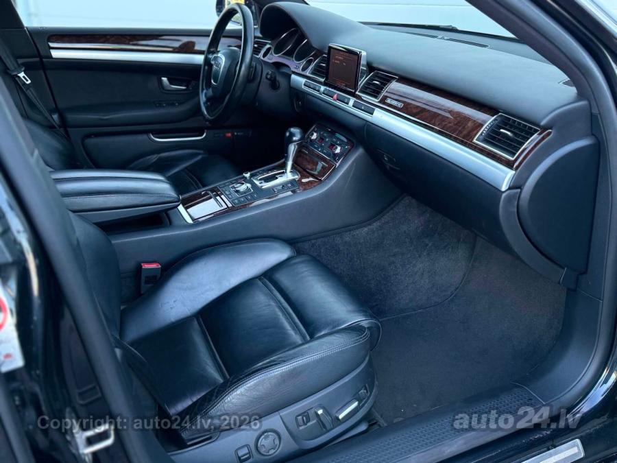 Melns Audi A8 2008 Tartu, ar dzinēja tilpumu 3.00 L un nobraukumu 278 tūkst. km par 5500 €, foto 11 vietnē AUTOMOTO.COM.LV