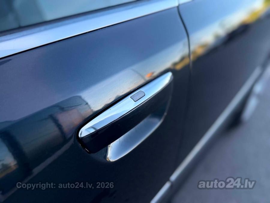 Melns Audi A8 2008 Tartu, ar dzinēja tilpumu 3.00 L un nobraukumu 278 tūkst. km par 5500 €, foto 19 vietnē AUTOMOTO.COM.LV