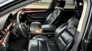 Black Audi A8 2008 in Riga, with an engine capacity of 4.20 L and mileage of 342 thousand km for 6900 €, photo 13 on AUTOMOTO.COM.LV