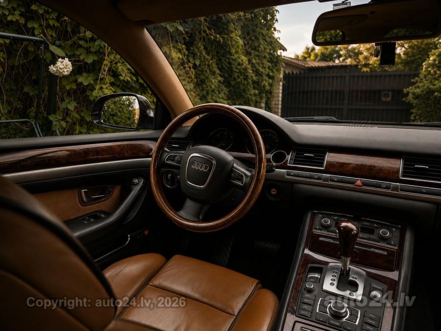 Black Audi A8 2008 in Tallinn, with an engine capacity of 3.00 L and mileage of 358 thousand km for 6999 €, photo 9 on AUTOMOTO.COM.LV