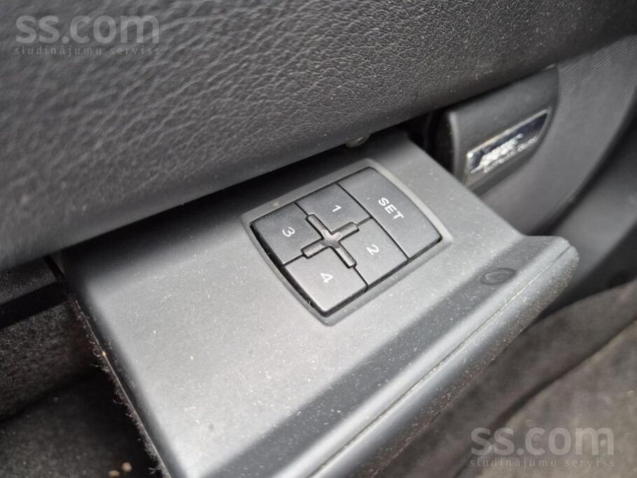 Black Audi A8 2008 in Riga, with an engine capacity of 4.20 L and mileage of 0 thousand km for 6500 €, photo 18 on AUTOMOTO.COM.LV