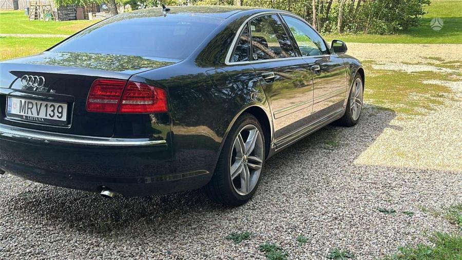Black Audi A8 2008 in Salcininkai, with an engine capacity of 2.97 L and mileage of 360 thousand km for 6000 €, photo 3 on AUTOMOTO.COM.LV