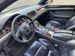 Black Audi A8 2008 in Salcininkai, with an engine capacity of 2.97 L and mileage of 360 thousand km for 6000 €, photo 5 on AUTOMOTO.COM.LV
