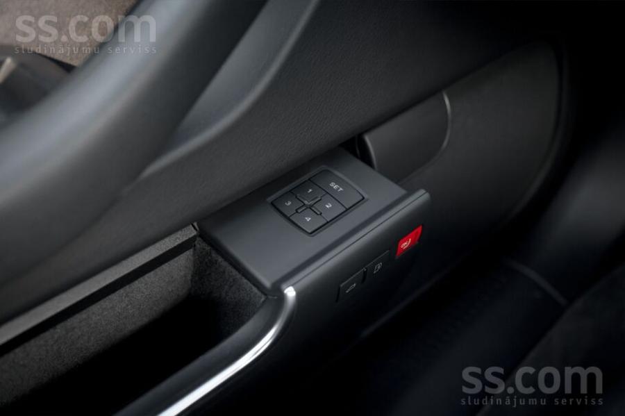 Black Audi A8 2008 in Talsi, with an engine capacity of 3.00 L and mileage of 0 thousand km for 5950 €, photo 16 on AUTOMOTO.COM.LV