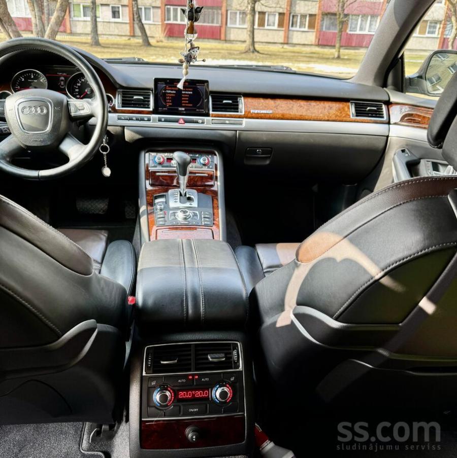 Черный Ауди А8 2009 в Екабпилс, объемом двигателя 3.00 л и пробегом 330 тыс. км за 7900 €, фото 6 на AUTOMOTO.COM.LV