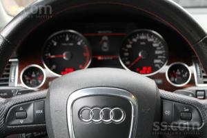 Black Audi A8 2009 in Liepaja, with an engine capacity of 3.00 L and mileage of 255 thousand km for 8500 €, photo 30 on AUTOMOTO.COM.LV