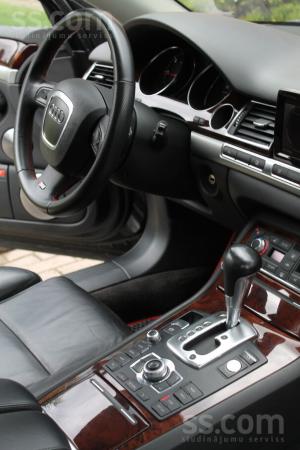 Black Audi A8 2009 in Liepaja, with an engine capacity of 3.00 L and mileage of 255 thousand km for 8500 €, photo 32 on AUTOMOTO.COM.LV