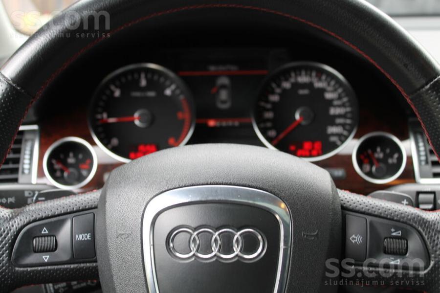 Black Audi A8 2009 in Liepaja, with an engine capacity of 3.00 L and mileage of 255 thousand km for 8500 €, photo 31 on AUTOMOTO.COM.LV