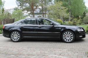 Black Audi A8 2009 in Liepaja, with an engine capacity of 3.00 L and mileage of 255 thousand km for 8500 €, photo 45 on AUTOMOTO.COM.LV
