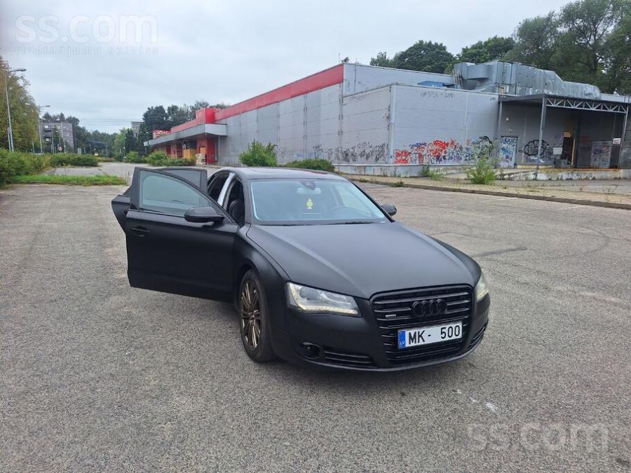Melns Audi A8 2010 Rīga, ar dzinēja tilpumu 4.20 L un nobraukumu 310 tūkst. km par 15000 €, foto 3 vietnē AUTOMOTO.COM.LV