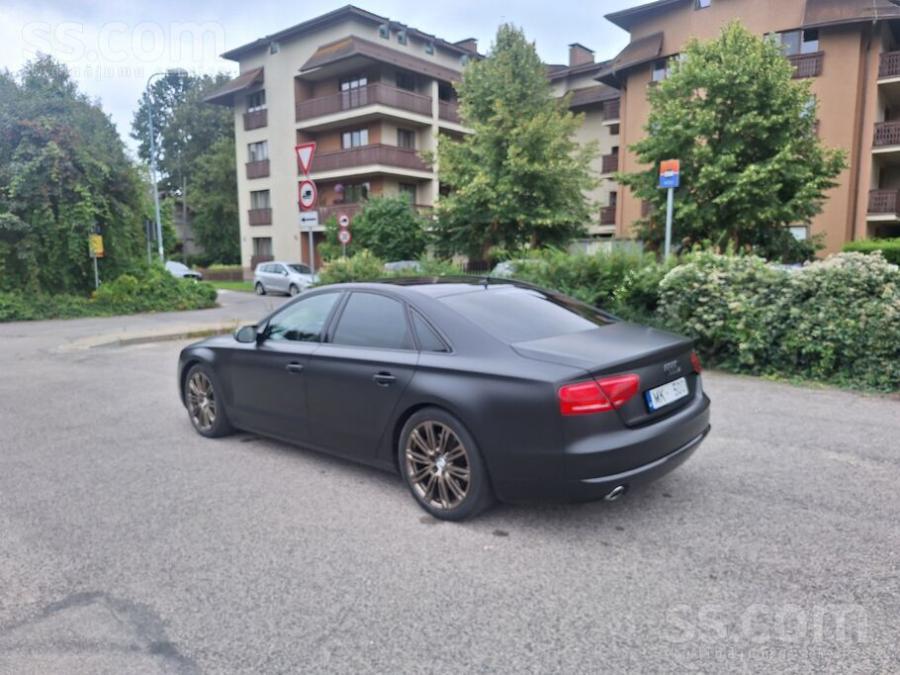 Melns Audi A8 2010 Rīga, ar dzinēja tilpumu 4.20 L un nobraukumu 310 tūkst. km par 15000 €, foto 5 vietnē AUTOMOTO.COM.LV