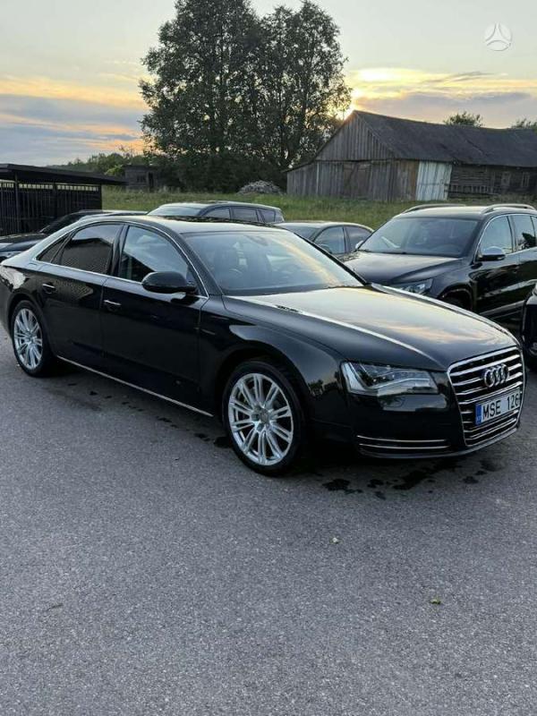 Melns Audi A8 2010 Ignalina, ar dzinēja tilpumu 4.13 L un nobraukumu 414 tūkst. km par 8700 €, foto 4 vietnē AUTOMOTO.COM.LV