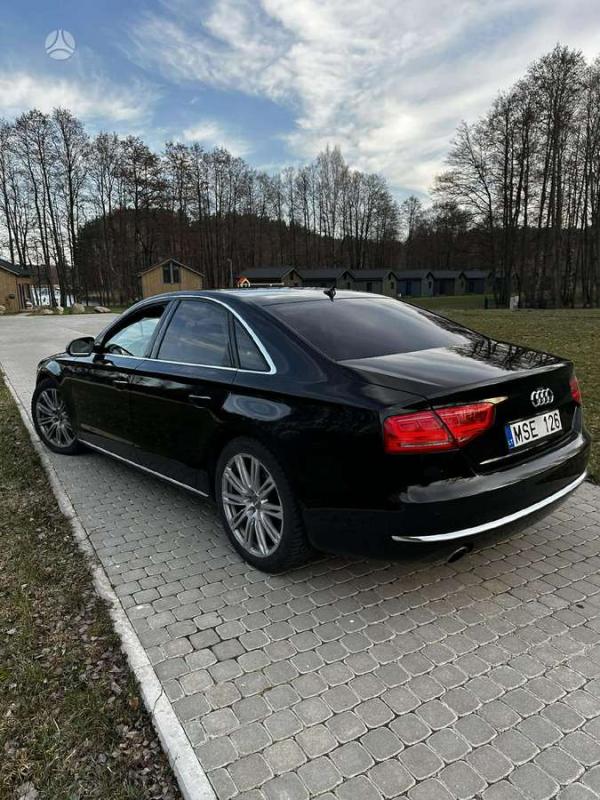 Melns Audi A8 2010 Ignalina, ar dzinēja tilpumu 4.13 L un nobraukumu 414 tūkst. km par 8700 €, foto 7 vietnē AUTOMOTO.COM.LV