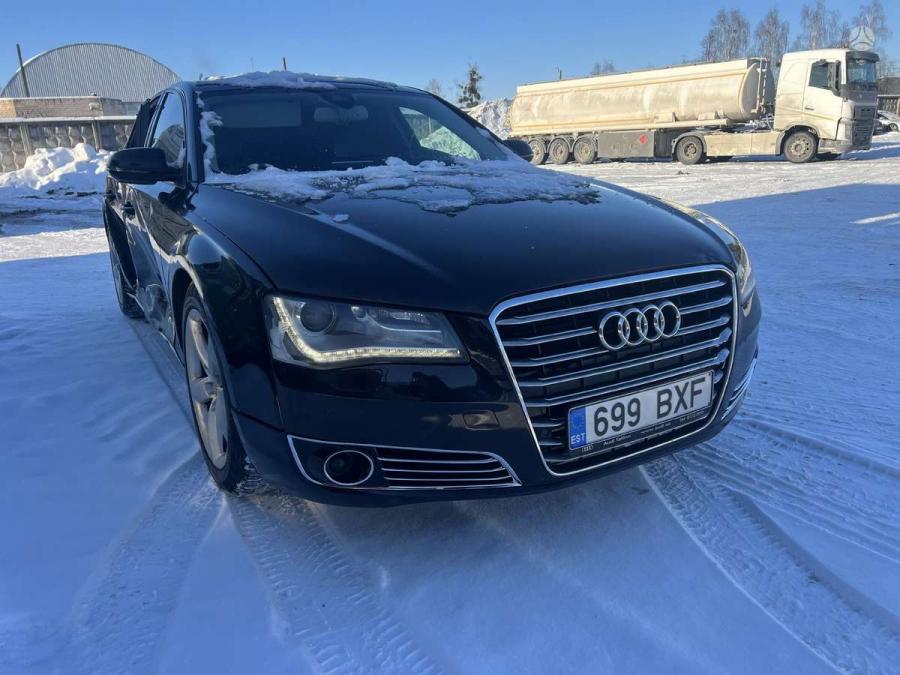 Black Audi A8 2010 in Kaunas, with an engine capacity of 3.00 L and mileage of 294 thousand km for 6350 €, photo 7 on AUTOMOTO.COM.LV