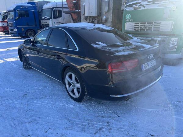 Melns Audi A8 2010 Kauņa, ar dzinēja tilpumu 3.00 L un nobraukumu 294 tūkst. km par 6350 €, foto 2 vietnē AUTOMOTO.COM.LV