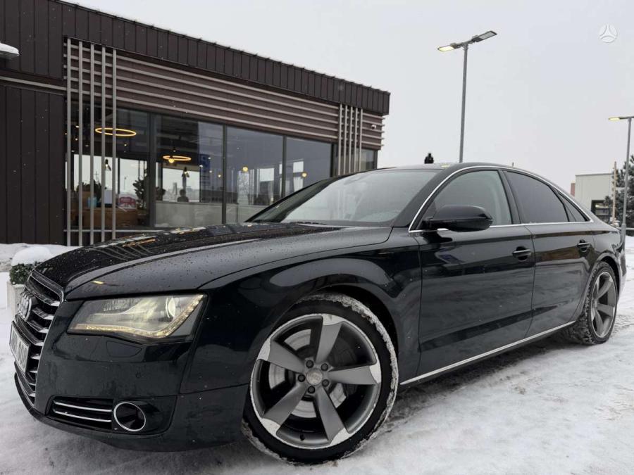 Black Audi A8 2010 in Kaunas, with an engine capacity of 4.13 L and mileage of 340 thousand km for 9350 €, photo 1 on AUTOMOTO.COM.LV