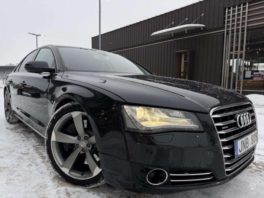 Black Audi A8 2010 in Kaunas, with an engine capacity of 4.13 L and mileage of 340 thousand km for 9350 €, photo 32 on AUTOMOTO.COM.LV