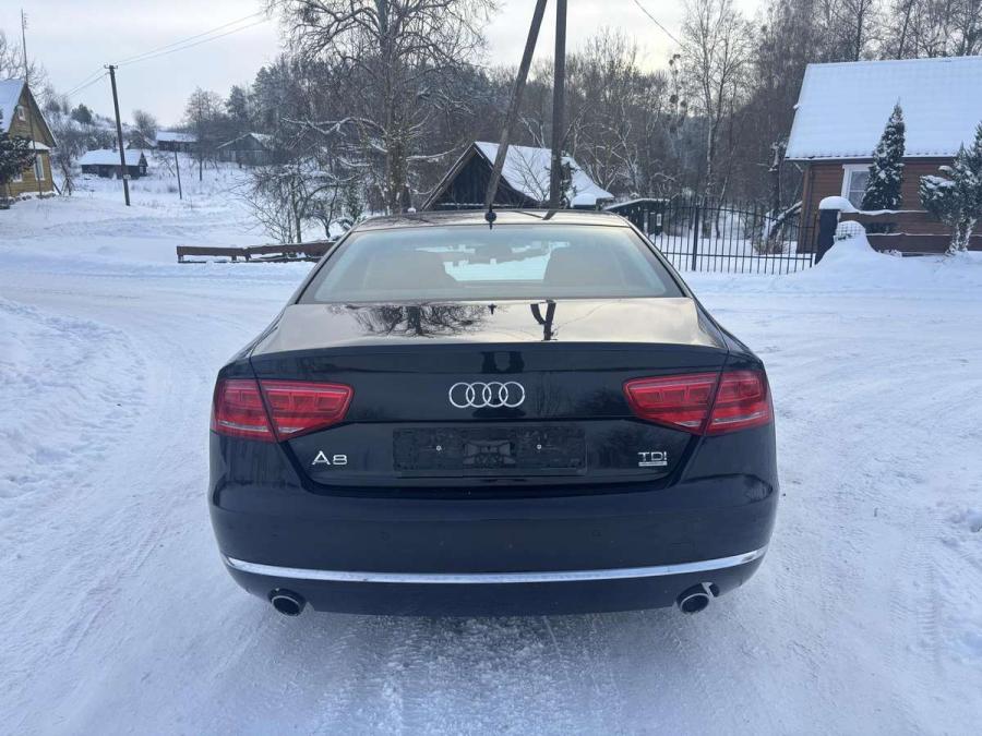 Melns Audi A8 2010 Varėna, ar dzinēja tilpumu 4.13 L un nobraukumu 302 tūkst. km par 11500 €, foto 8 vietnē AUTOMOTO.COM.LV