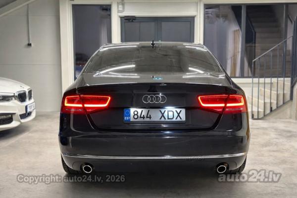 Black Audi A8 2010 in Tallinn, with an engine capacity of 3.00 L and mileage of 242 thousand km for 12990 €, photo 6 on AUTOMOTO.COM.LV