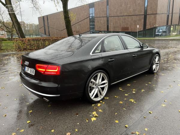 Melns Audi A8 2010 Klaipėda, ar dzinēja tilpumu 4.10 L un nobraukumu 261 tūkst. km par 13000 €, foto 5 vietnē AUTOMOTO.COM.LV